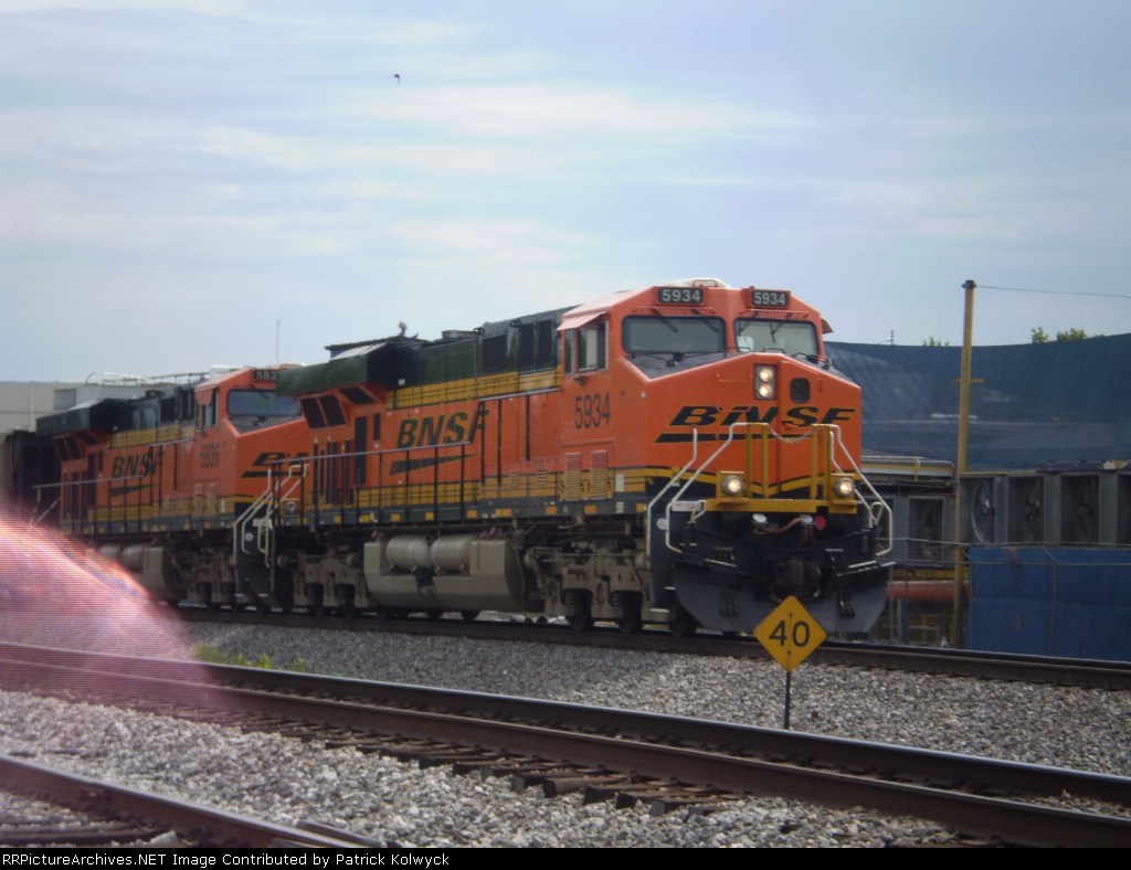 BNSF 5934